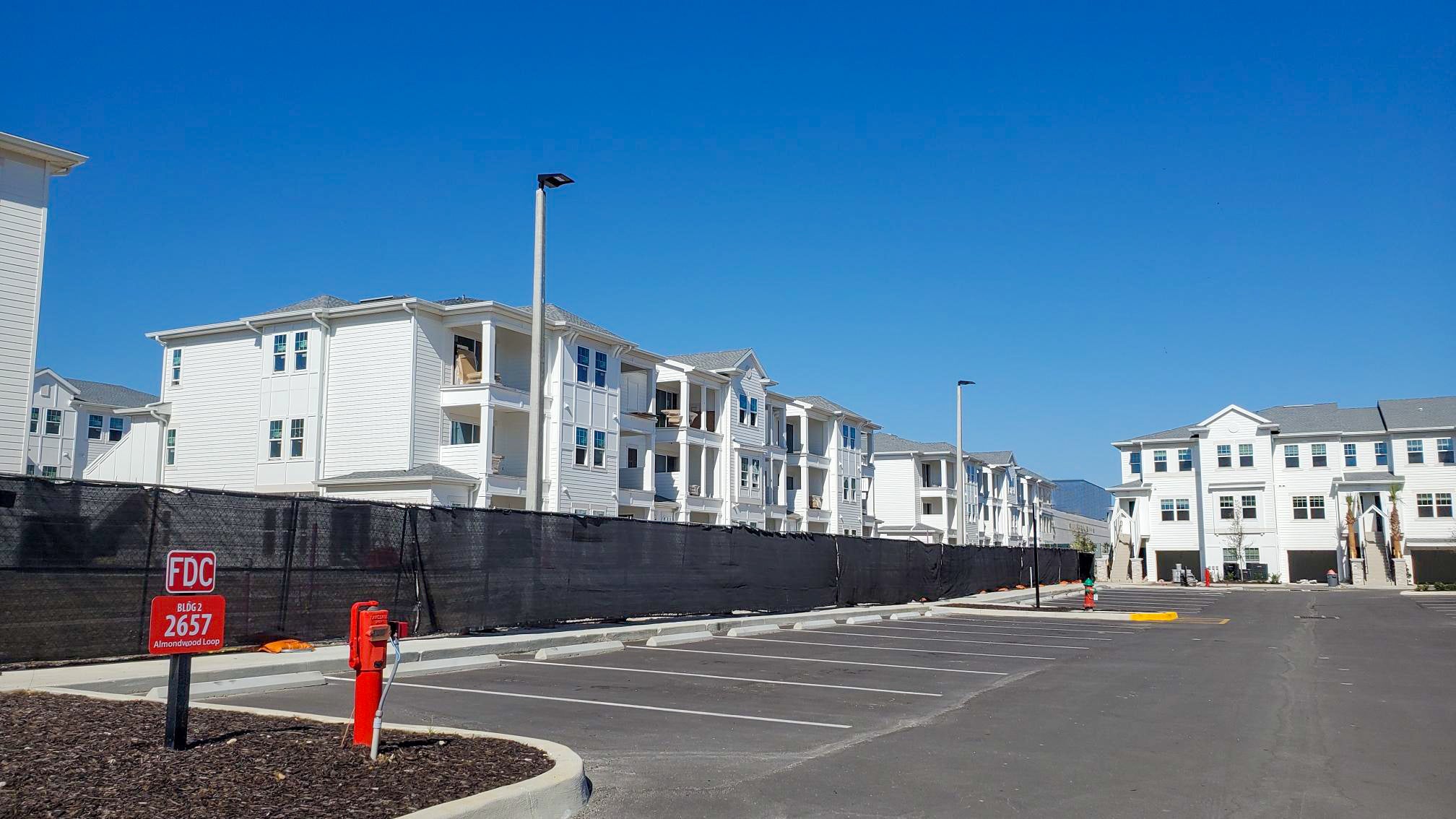 Altis Grand Lake Willis Apartment Complex | Orlando, FL – Wisconsin ...
