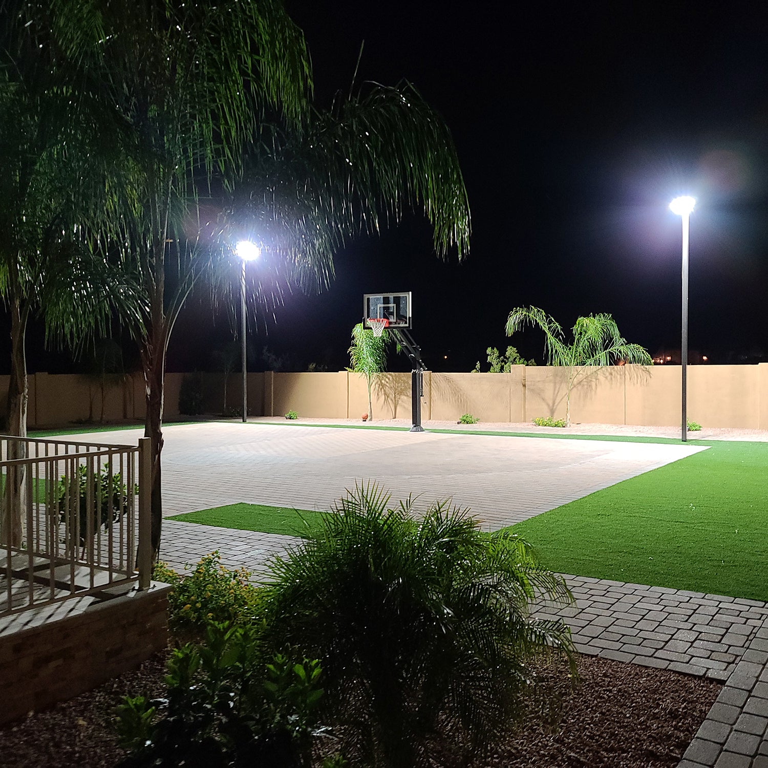 LED Light Fixture + Light Pole System for Residential Sports Court ...